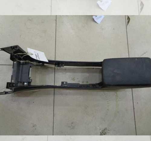 Подлокотник Mazda 3 bk 2003-2009