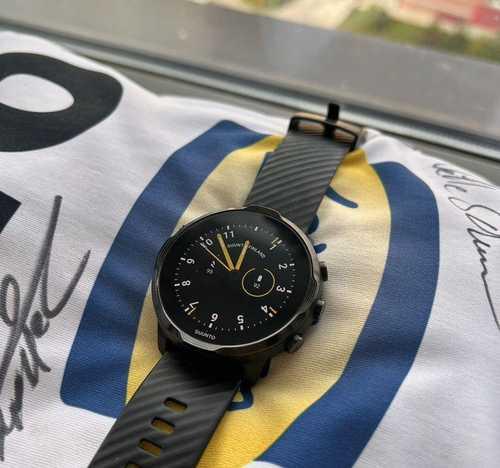 Часы suunto 7