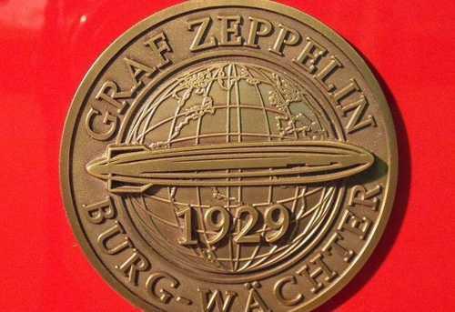 Медаль настольная graf zeppelin