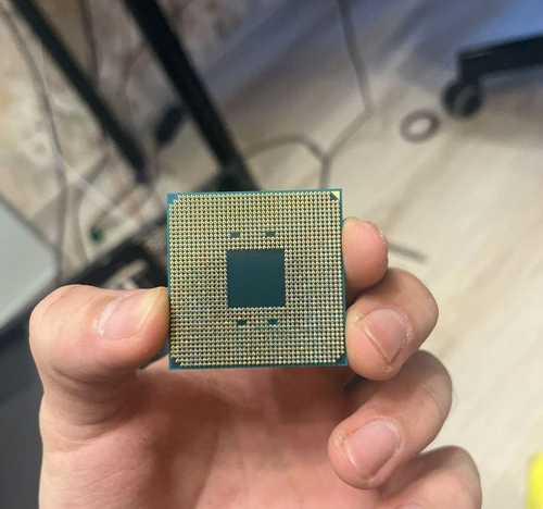 Процессор Ryzen 7 2700