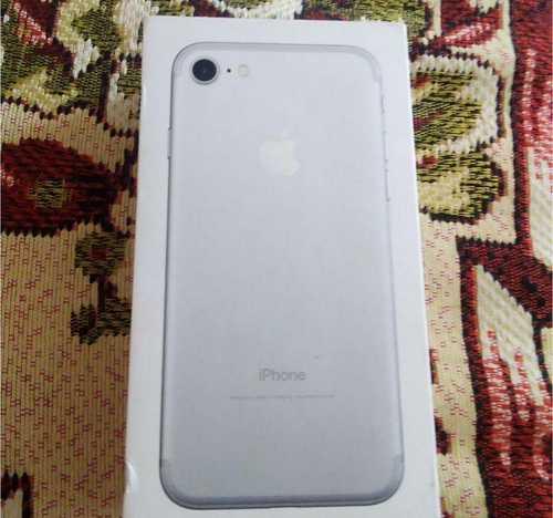 iPhone 7, 32 гб