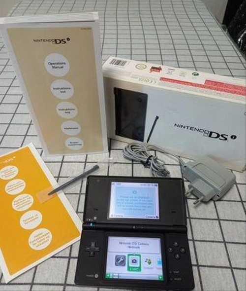 Nintendo DSi Полный комплект. Как новая