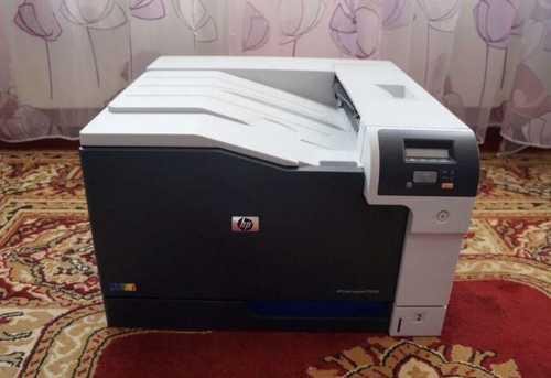 Принтер цветной А3 hp 5225 лазерный