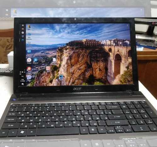 Ноутбук acer aspire 5560