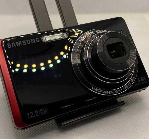 Фотоаппарат Samsung ST500 с двойным жк-дисплеем