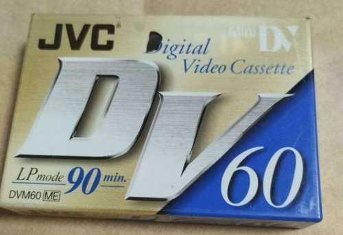 Мини кассета JVC для видео камеры
