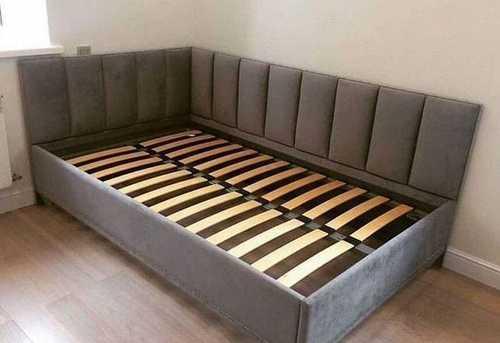 Кровать двухспальная Мягкая
