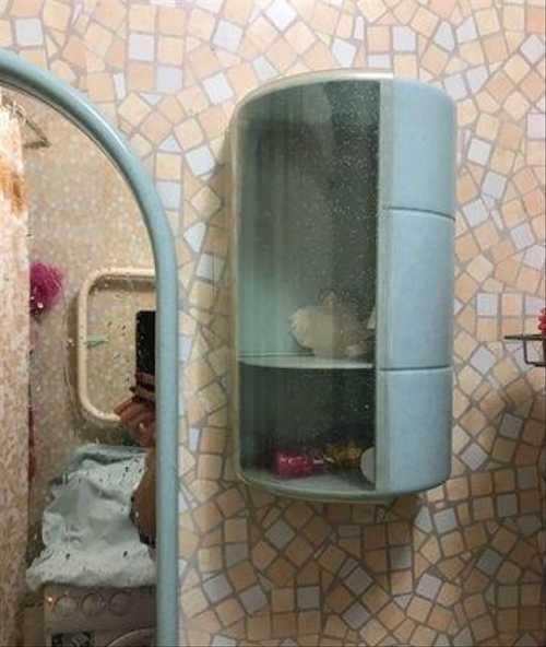 Зеркало в ванную с полками