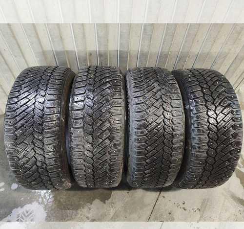 Gislaved Nord Frost 200 215/55 R16