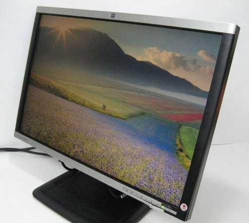 Монитор 22" HP LA2205wg поврежден корпус