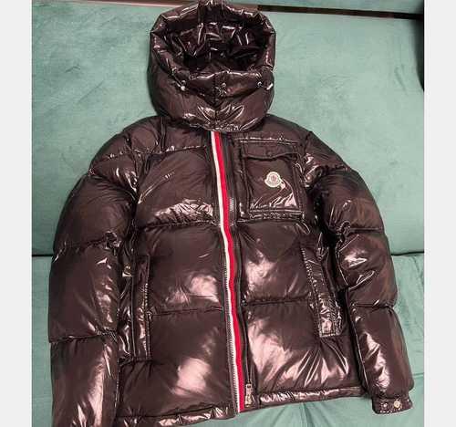 Пуховик moncler montbeliard