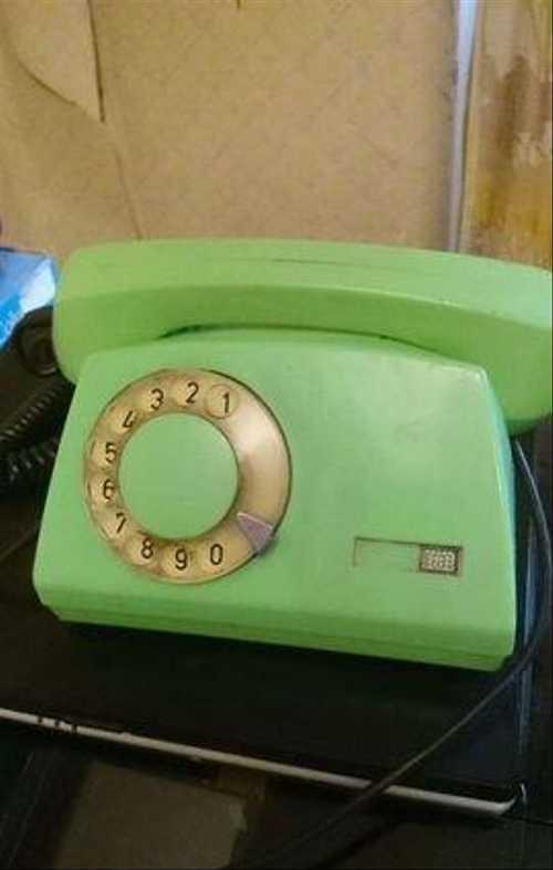 Старый телефон, дисковый