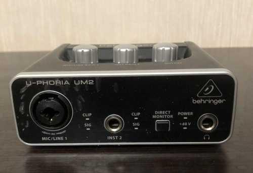 Звуковая карта behringer um2