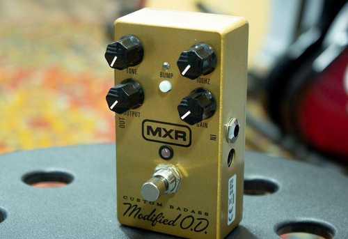 Dunlop M77 MXR Custom Badass Modified Overdrive