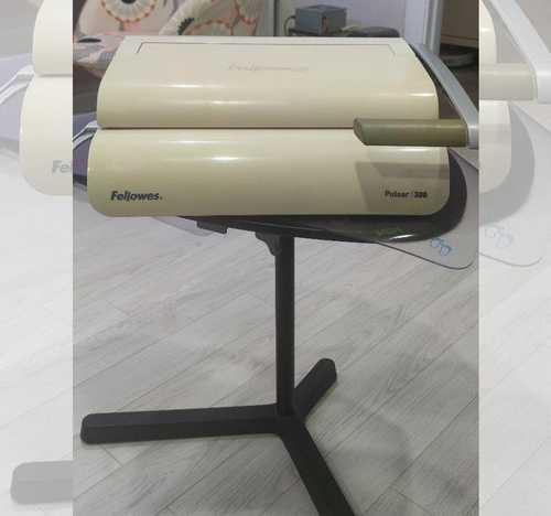 Брошюровщик Fellowes Pulsar 300