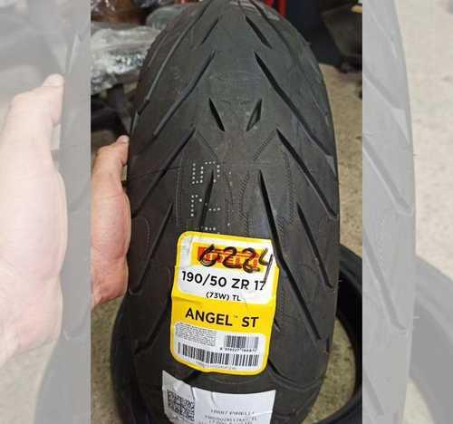 Мотошина Pirelli Angel ST 190/50ZR17 2024 год