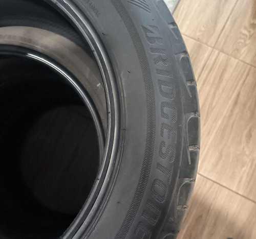 Bridgestone Playz PX 215/55 R16