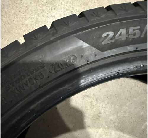 Kumho WinterCraft Ice Wi51 225/45 R18 и 245/40 R18