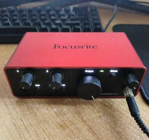 Звуковая карта focusrite scarlett solo 4th gen