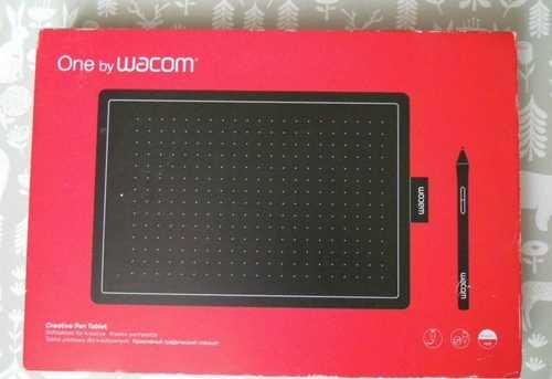 Графический планшет Wacom One CTL-672 черный/красн