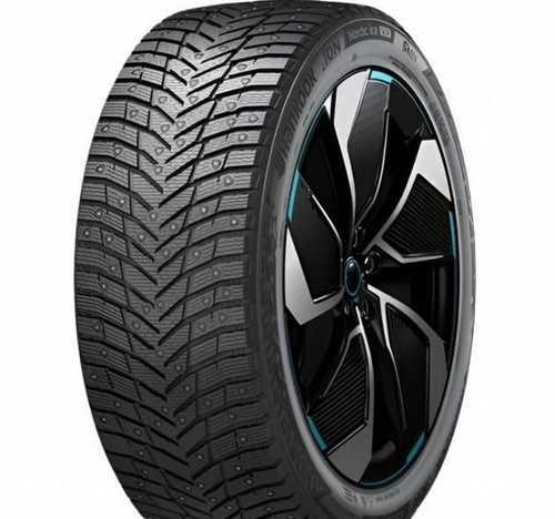 Hankook iON Nordic Ice SUV IW04A 235/40 R19 96T