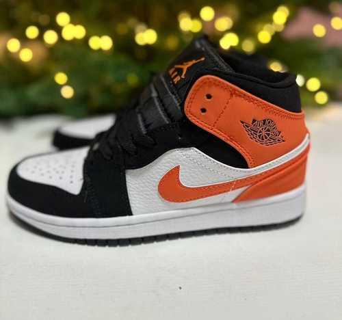 Nike Air Jordan Orange