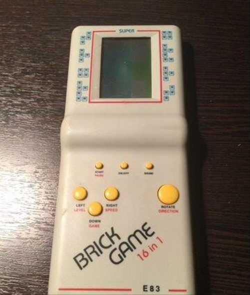 Тетрис Brick Game из 90х E-83