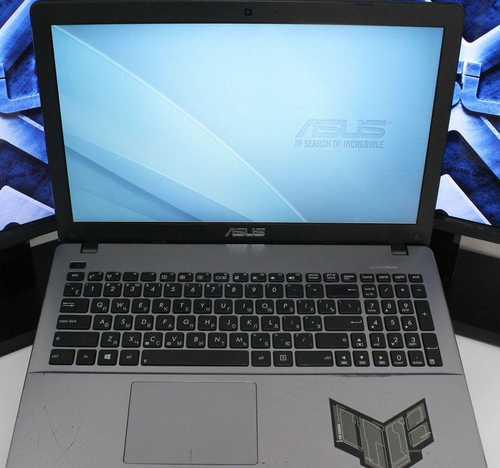 15.6" asus i7-3537U GT 720M 2 GB 12 RAM SSD HDD