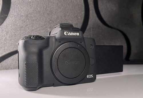 Беззеркальный фотоаппарат Canon M50 1 поколение