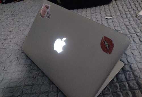 Apple MacBook Air 11 2012 i5/4gb/64ssd