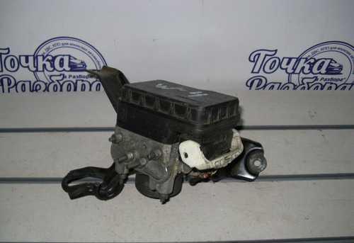 Блок абс ABS Toyota RAV4 2 20 A20 XA20 CA20