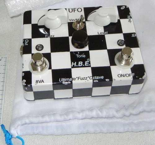 UFO Ultimate Fuzz Octave Homebrew Electronics 2002