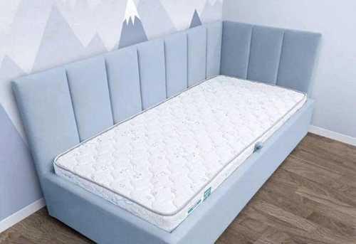 Кровать для ребенка подростка мягкая