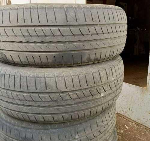 Pirelli Cinturato P1 195/65 R15 91H