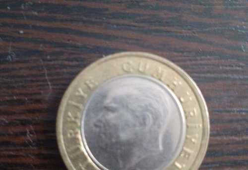 Турецкий монета "1 Лира"