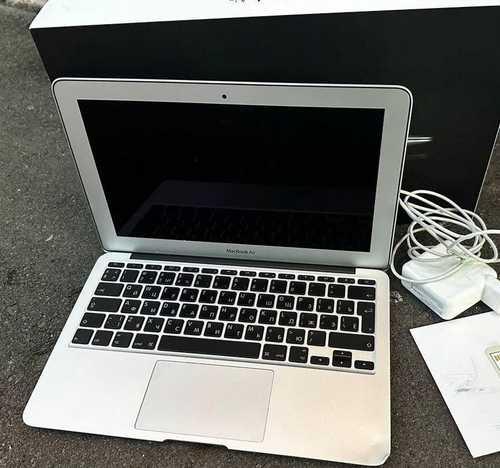 Apple Macbook Air 11