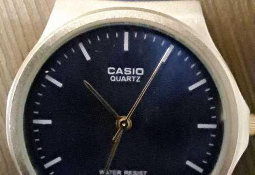 Наручные часы Casio