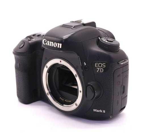 Canon EOS 7D Mark II body (пробег 31710 кадров)