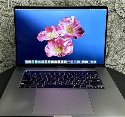 MacBook Pro 16 5600M i9 32GB 2TB