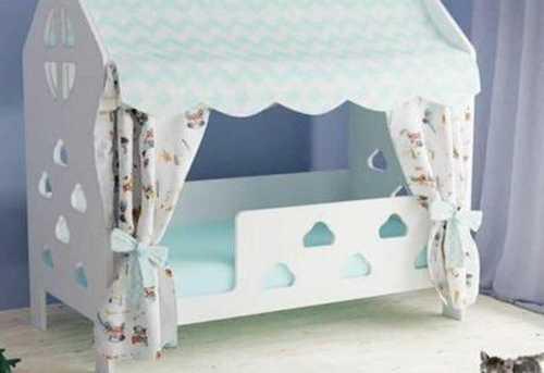 Детская кровать домик с матрасом. Новая