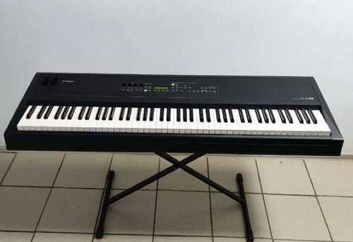 Yamaha KX8 Midi клавиатура