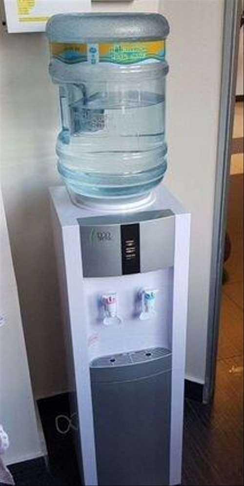 Кулер для воды напольный