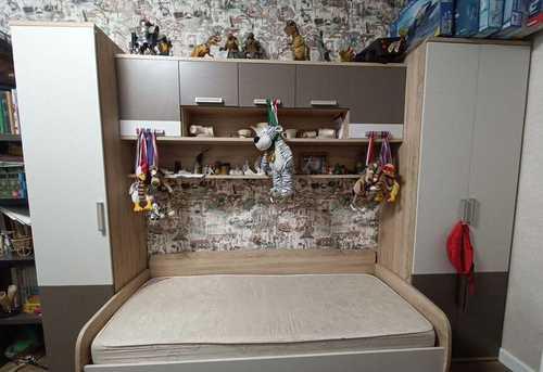 Стенка с кроватью в детскую комнату