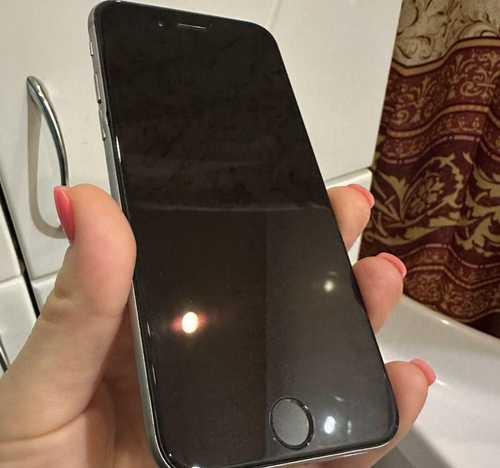 iPhone 6S, 64 ГБ