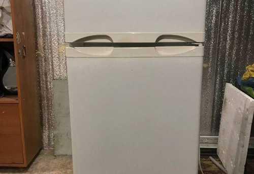 Холодильник двухкамерный 120см