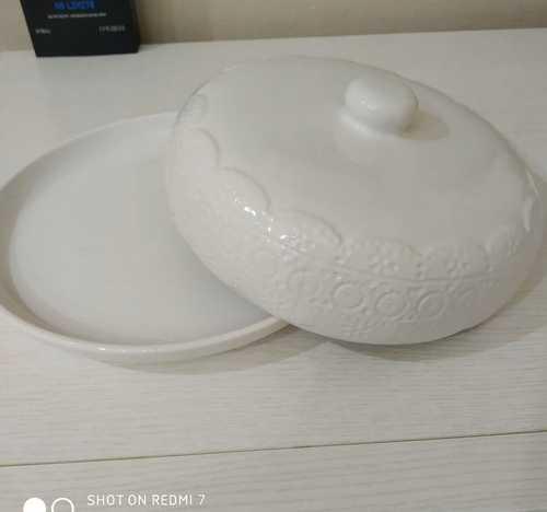 Блинница с крышкой керамическая