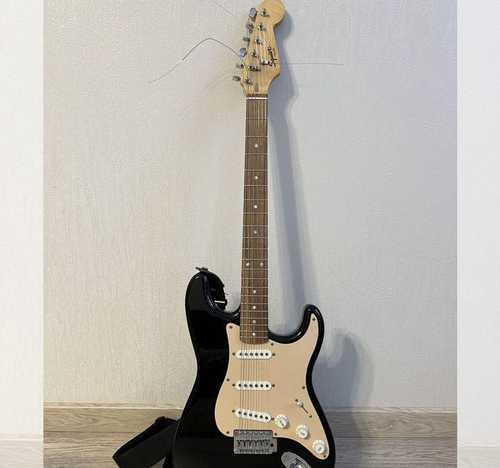 Электрогитара Fender squier