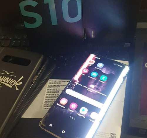 Samsung Galaxy S10, 8/128 ГБ