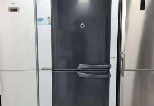 Холодильник черный