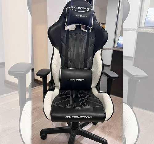 Игровое компьютерное кресло DXracer OH/G8000/NW